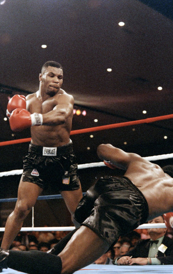 Mike tyson torna sul ring