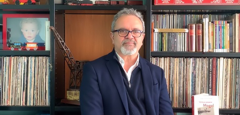 "Volevo essere Mogol" , raccolta di pensieri per sorridere e riflettere