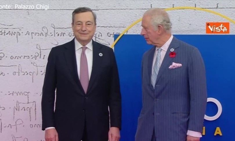 Il presidente del Consiglio Draghi accoglie il Principe Carlo per il G20
