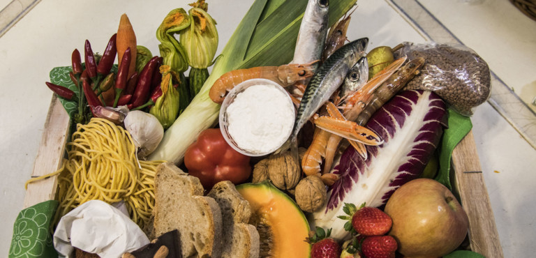 Uno studio inglese svela come orientare il minor consumo di cibi a ...