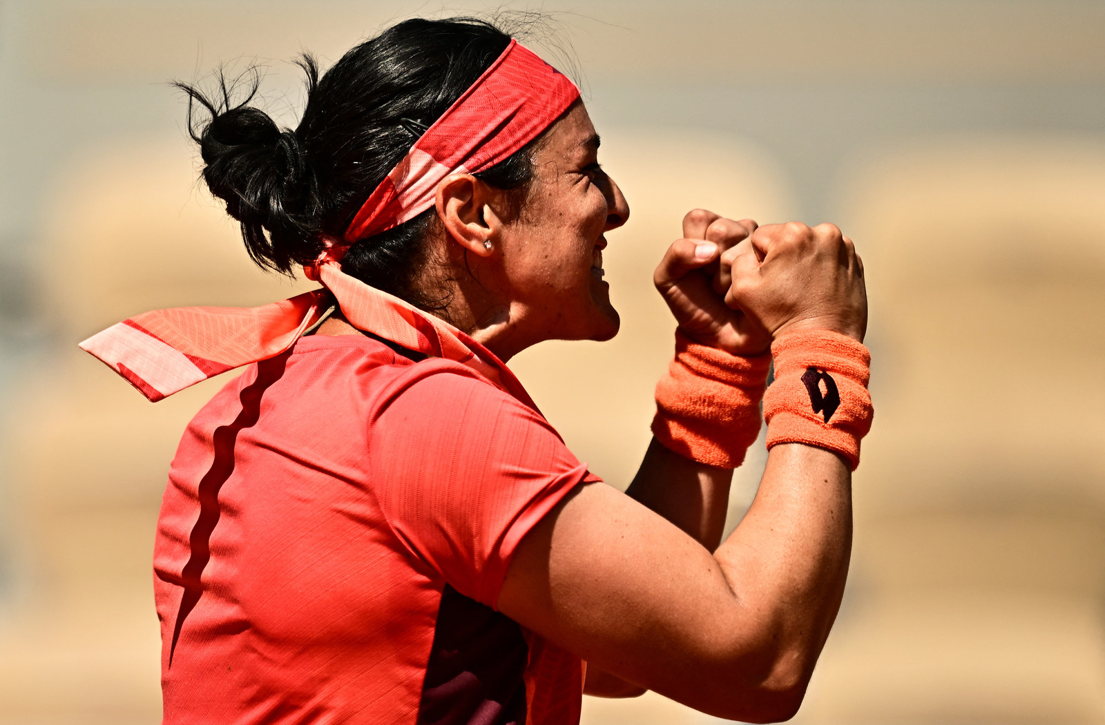 Finita la pandemia da Covid nel tennis è arrivata quella del pugnetto